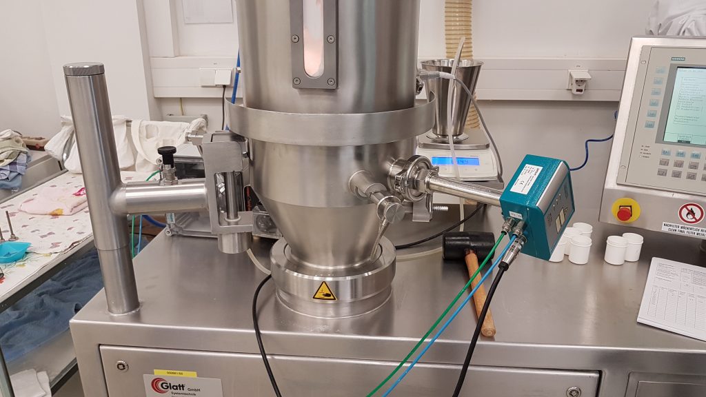 In-line particle size measurement in a rotary fluidized bed agglomeration - Parsum EN